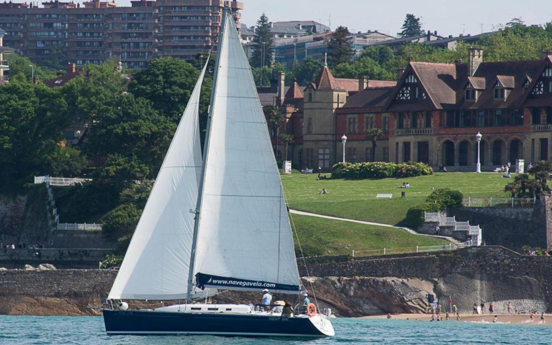 Salida en velero en familia | Experiencias Top | Turismo Euskadi ...