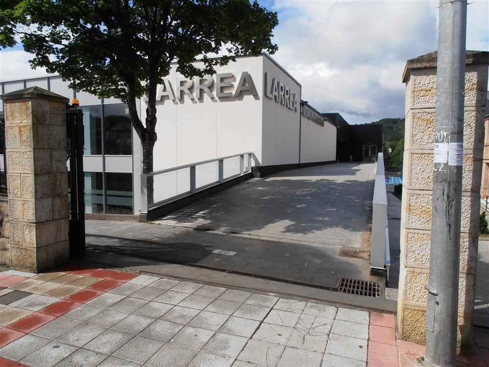 POLIDEPORTIVO LARREA - Juegos escolares deportivos de Euskadi