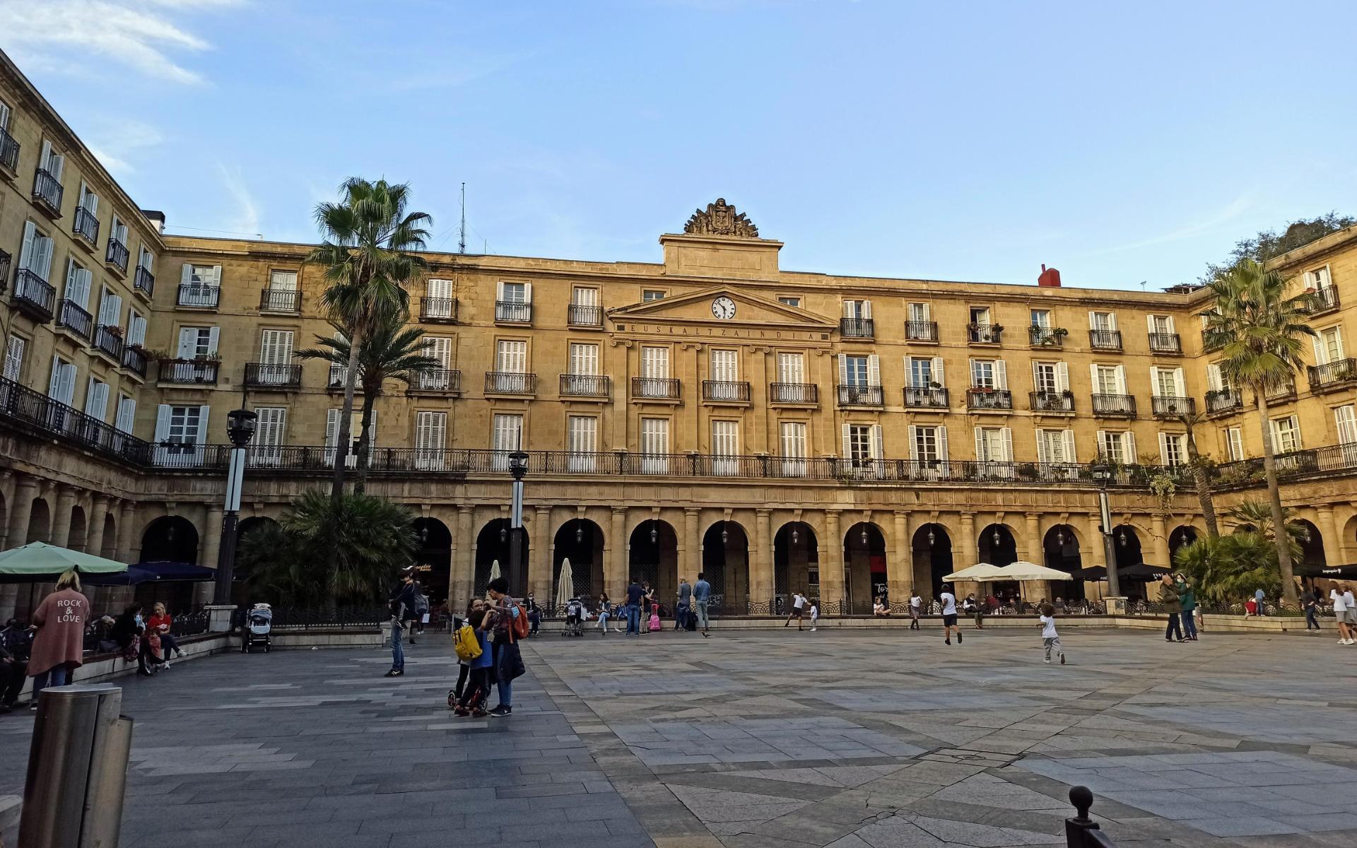 Plaza Nueva Square | Basque Country Cultural Heritage | Tourism Euskadi