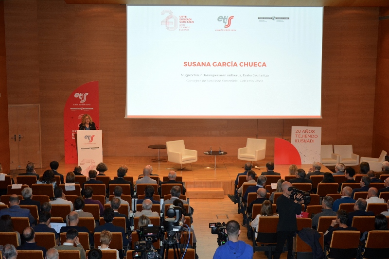 ETSk, sortu zenetik, 2.300 milioi inbertitu ditu euskal trenbide ...