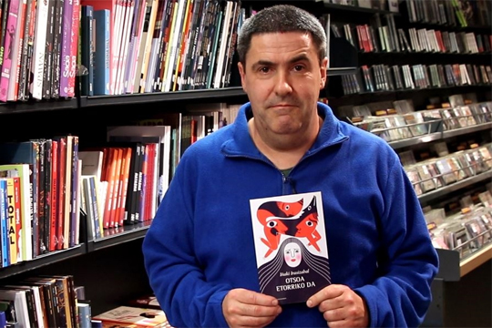 Iñaki Irasizabal publica la novela negra corta 'Otsoa etorri da ...